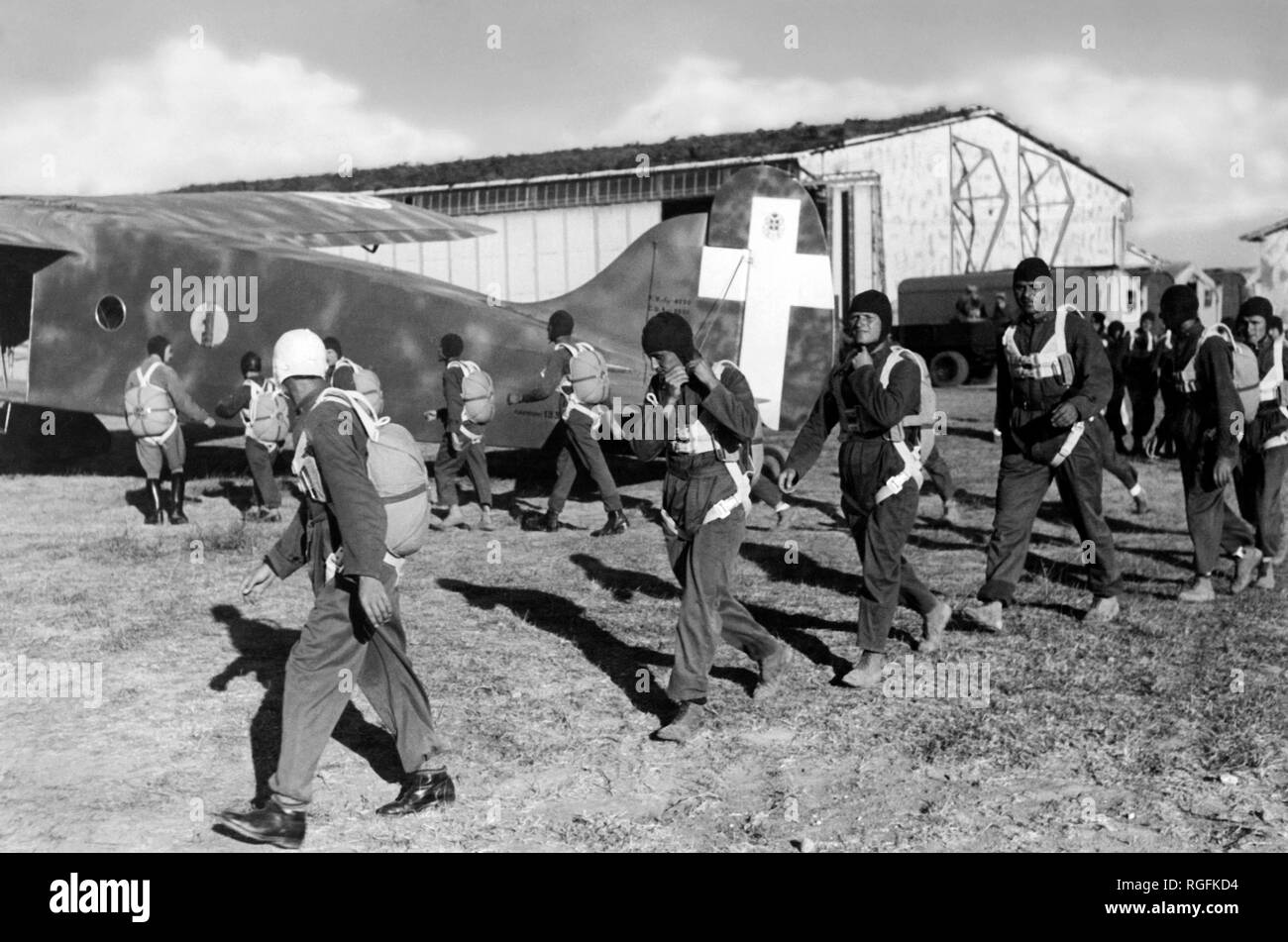 second world war, paratroops, 1942 Stock Photo - Alamy