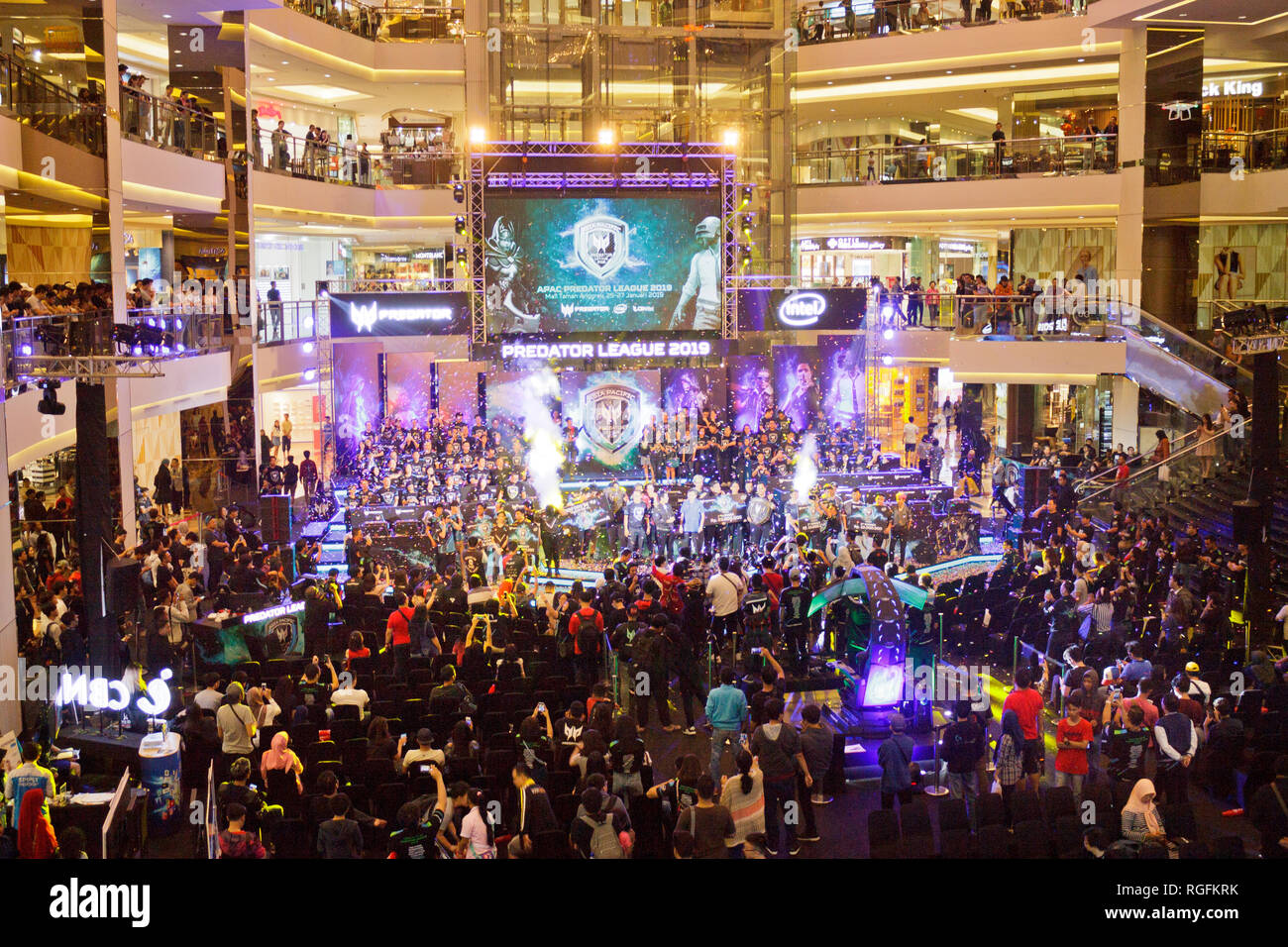 5.8 Winner of Online Game Competition Stock Photo - Alamy