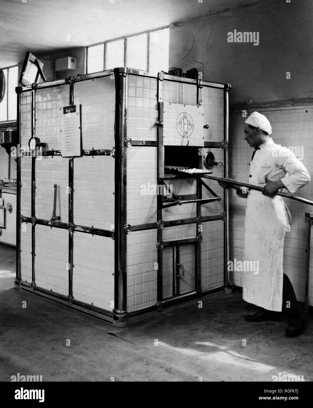 Drink trade Black and White Stock Photos & Images - Alamy