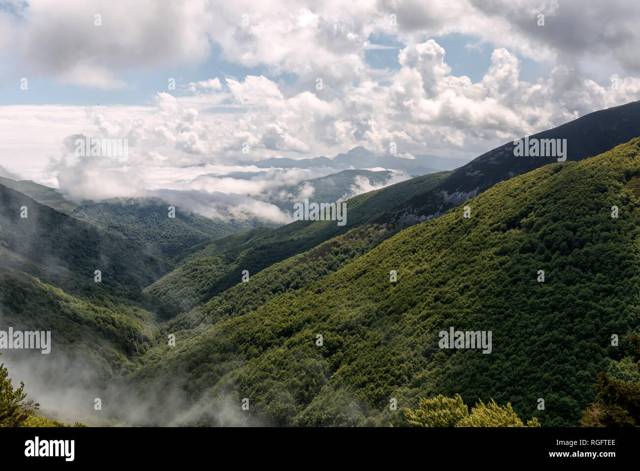 landscape in spanish pyrenees Stock Photo - Alamy
