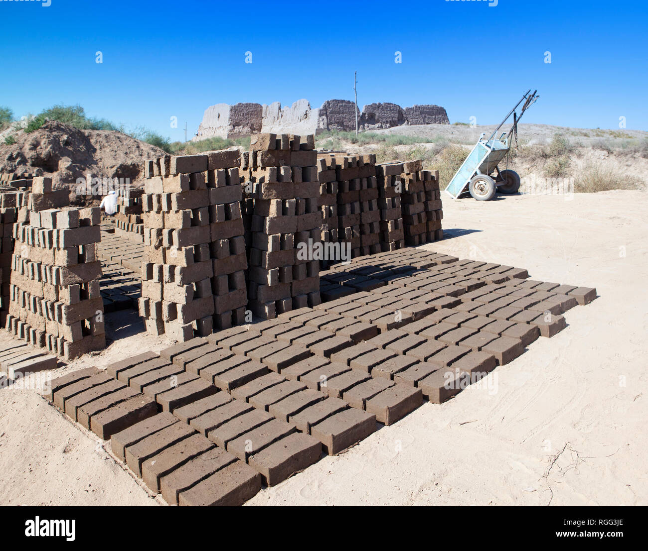 Kyzylkum desert hi-res stock photography and images - Alamy