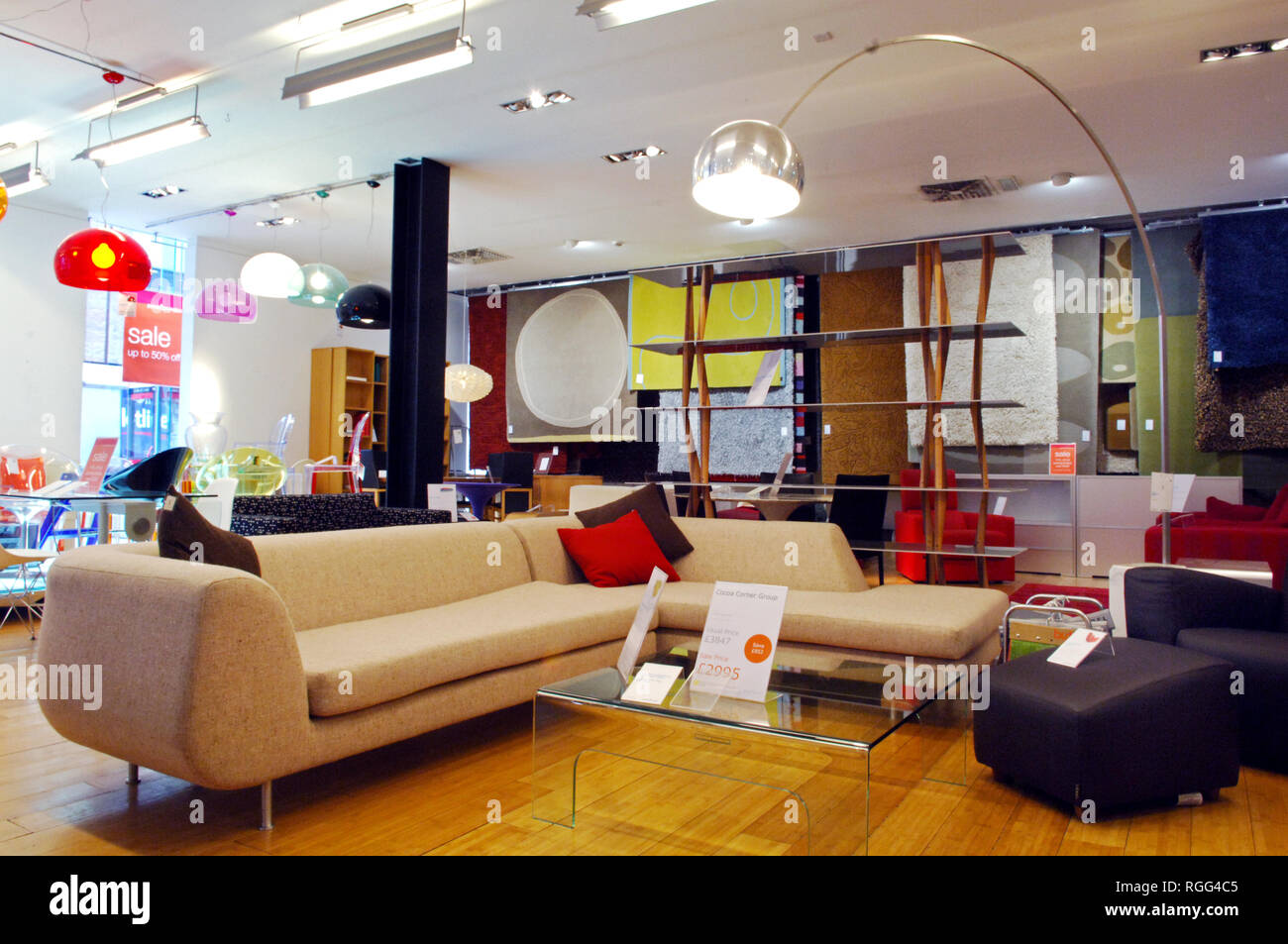 Three piece suite hi-res stock photography and images - Alamy