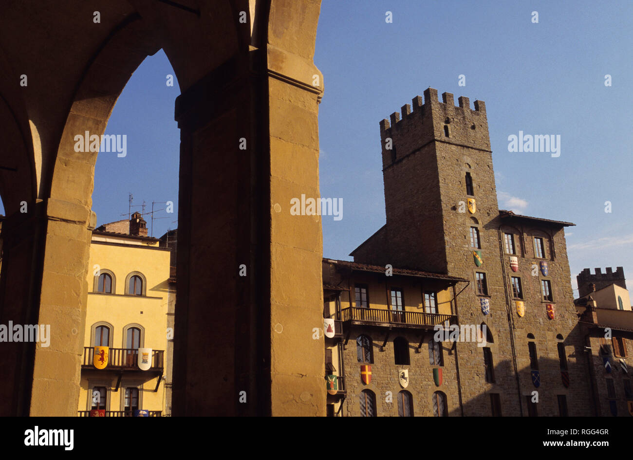 piazza grande (piazza vasari) loggia del vasari, arezzo, toscana ...
