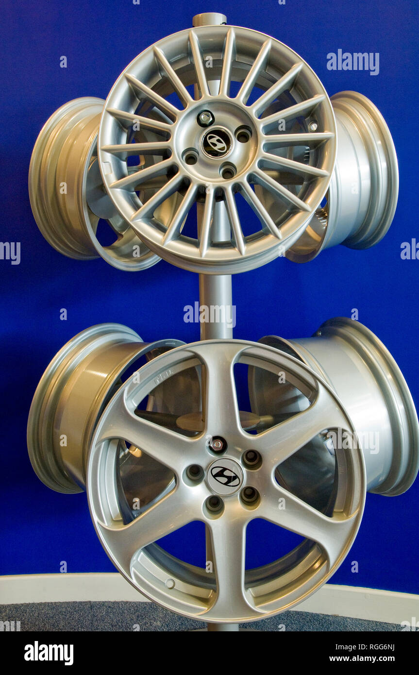 Wheel style display in Hyundai London Stock Photo - Alamy