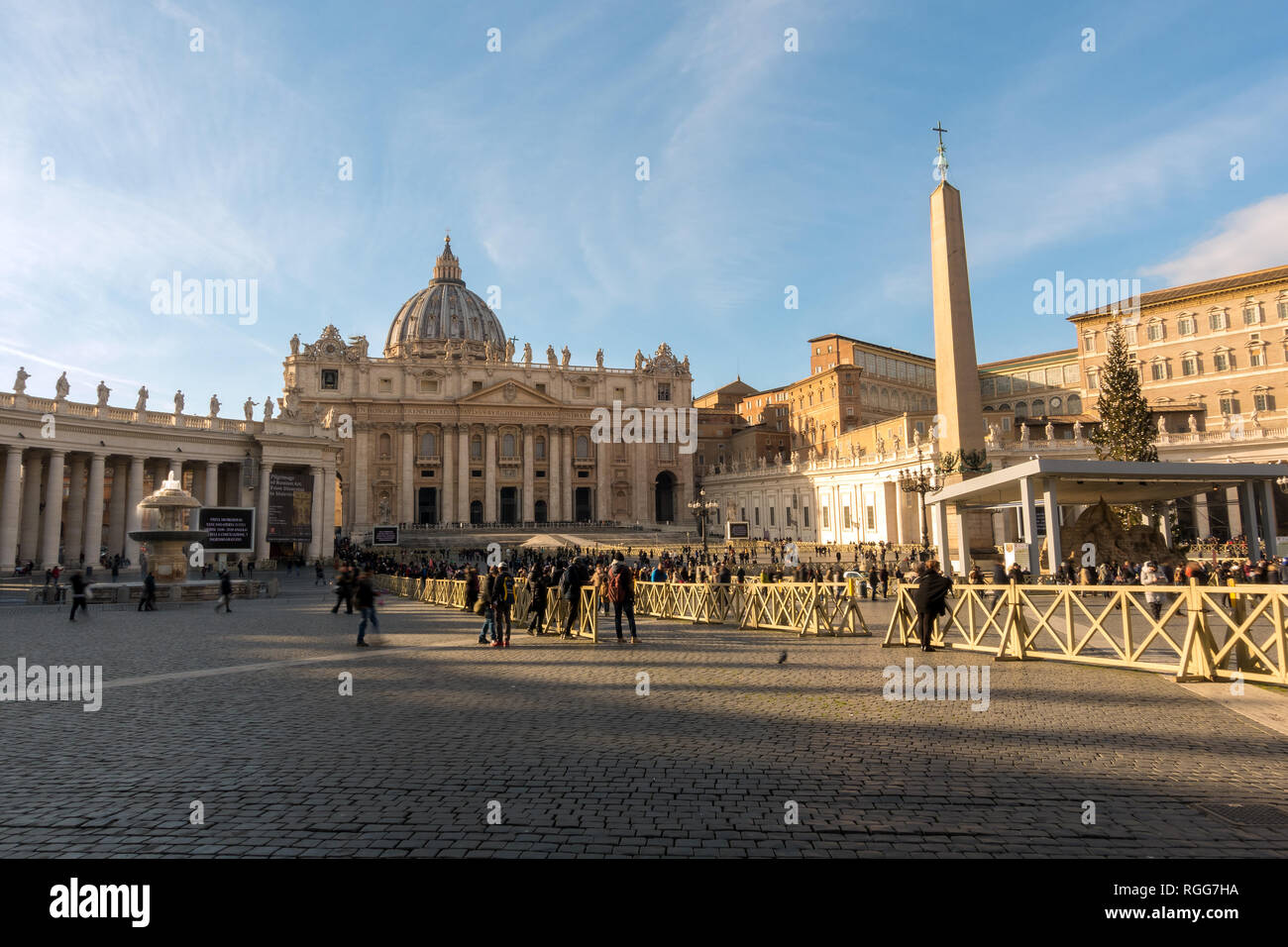 Rome skyline st peter basilica vatican hi-res stock photography and images - Alamy