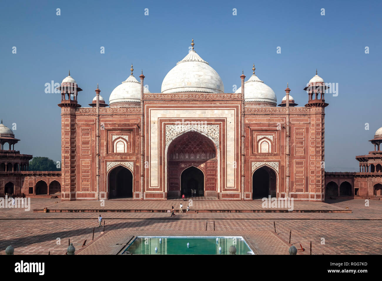 Taj mahal mosque hi-res stock photography and images - Alamy