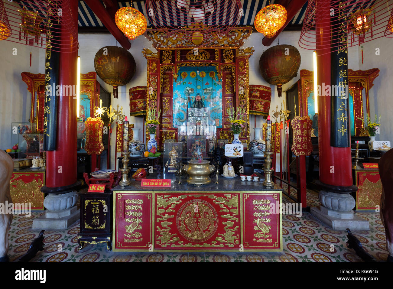 Quang Dong temple in Hoi An, Vietnam Stock Photo - Alamy
