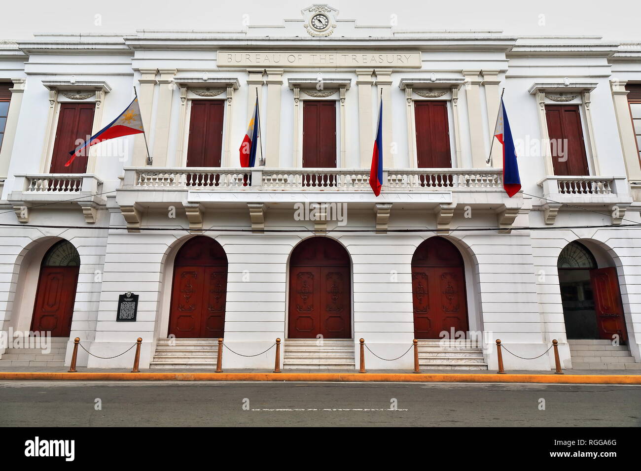 The Bureau of the Treasury building is a reconstruction of the ancient ...