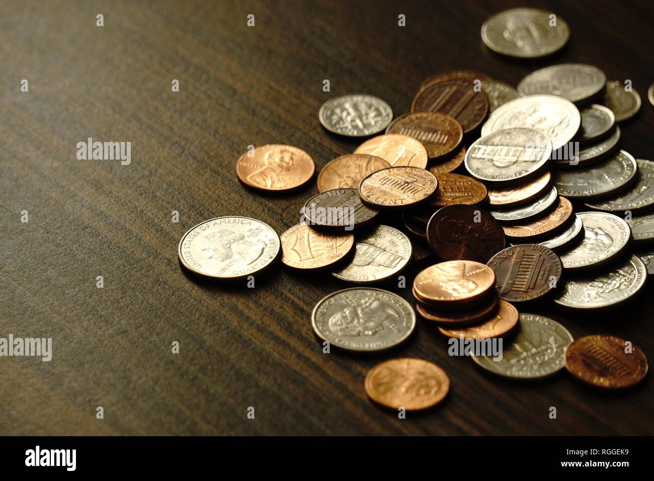 Nickel and dime coins hi-res stock photography and images - Alamy