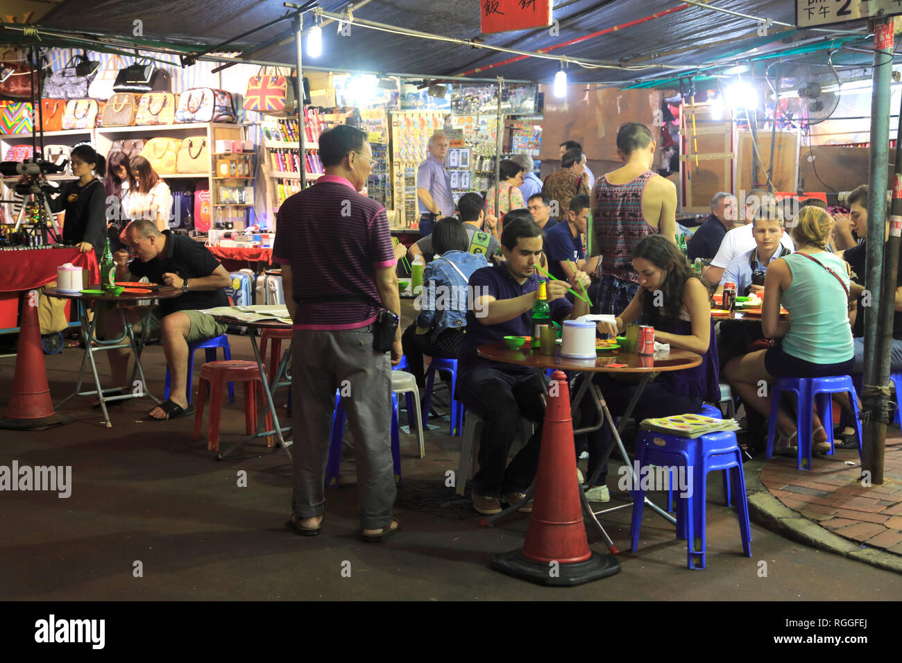 Food Stall, Temple Street Night Market, Kowloon, Hong Kong, China, Asia ...