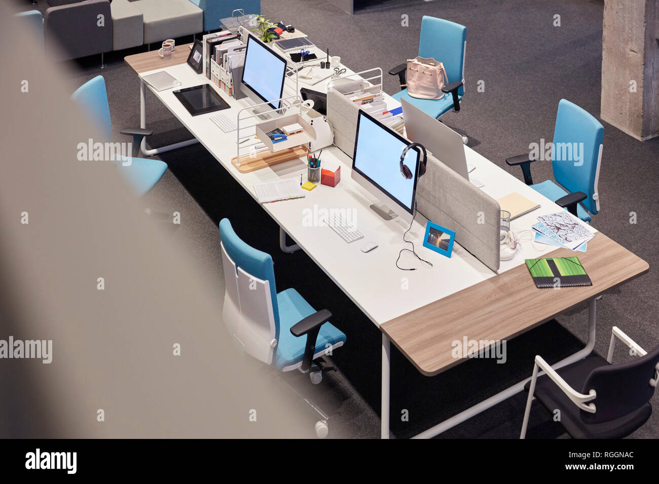 Tidy desk hi-res stock photography and images - Alamy