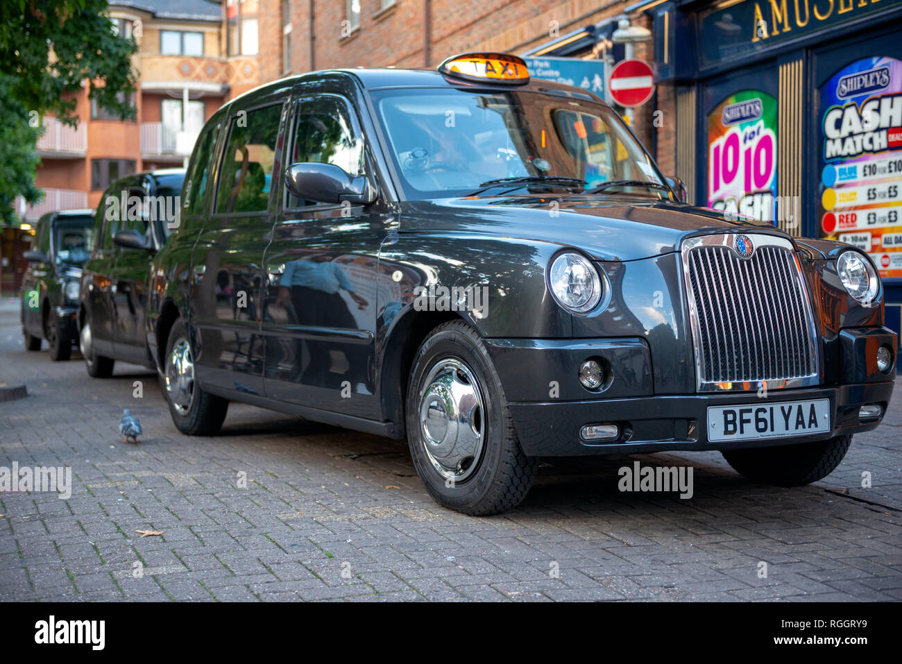 Oxford taxi rank hi-res stock photography and images - Alamy