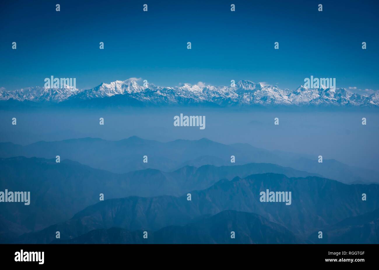 Himalaya mountain range hi-res stock photography and images - Alamy