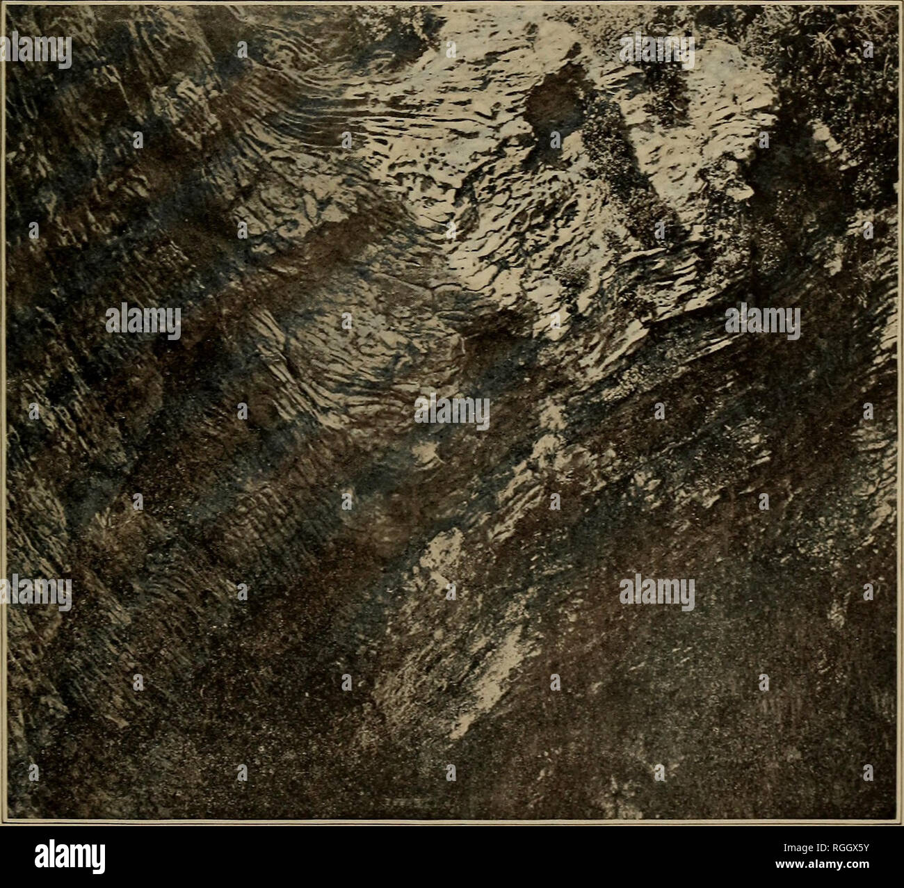 Well jointed rock hi-res stock photography and images - Alamy