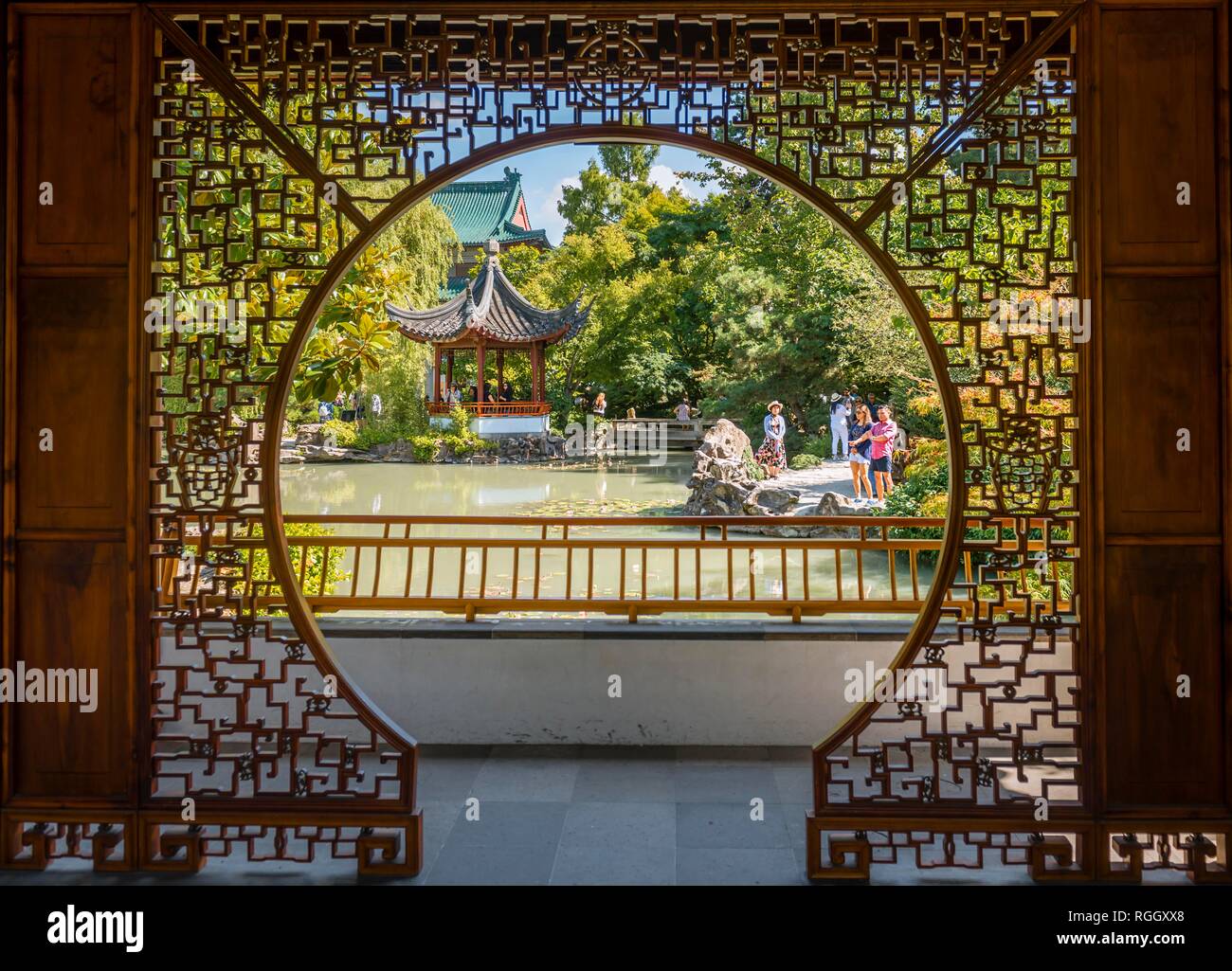 Garden portal hi-res stock photography and images - Alamy