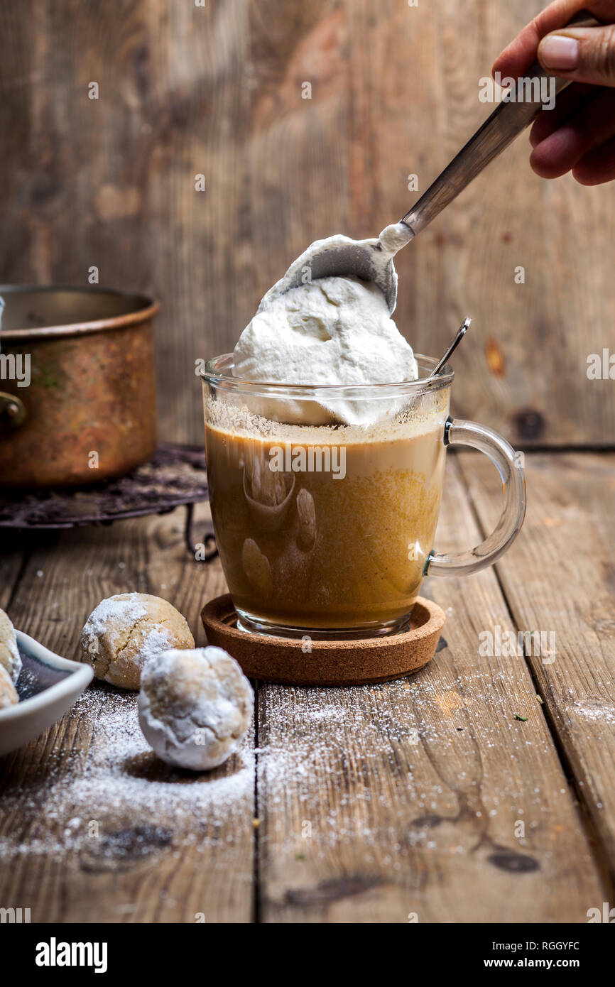 Dollop cream hi-res stock photography and images - Alamy