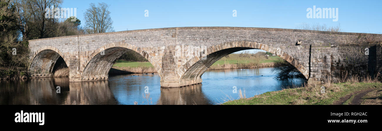Around the UK - Brungerley Bridge, Clitheroe, Ribble Valley, Lancashire ...