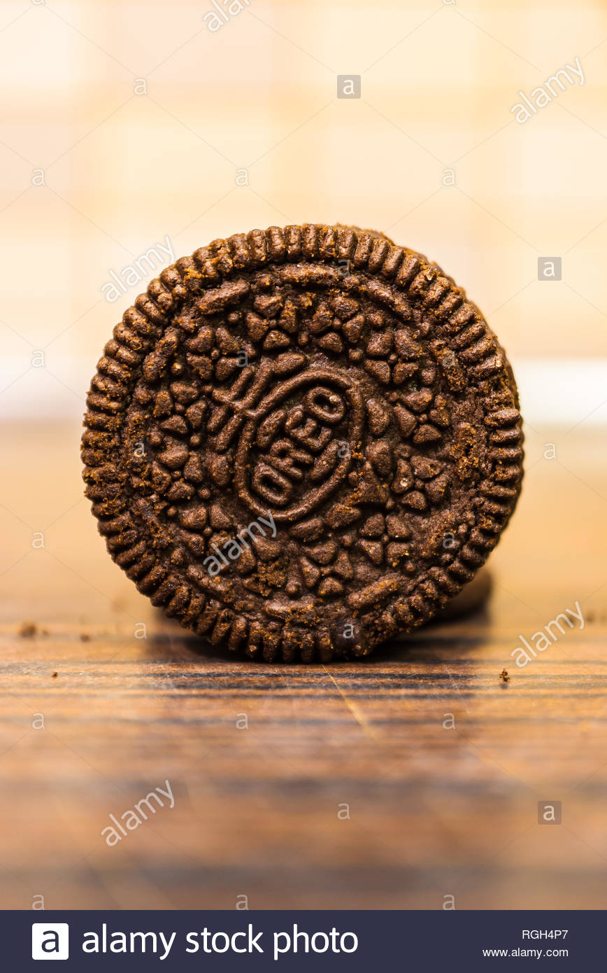 Oreo Biscuit High Resolution Stock Photography and Images - Alamy
