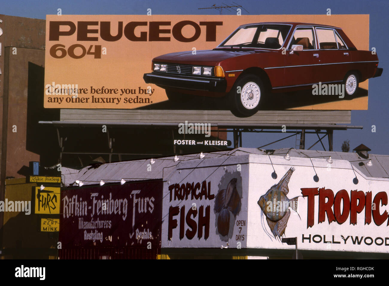 Car signs advertising vintage hi-res stock photography and images - Alamy