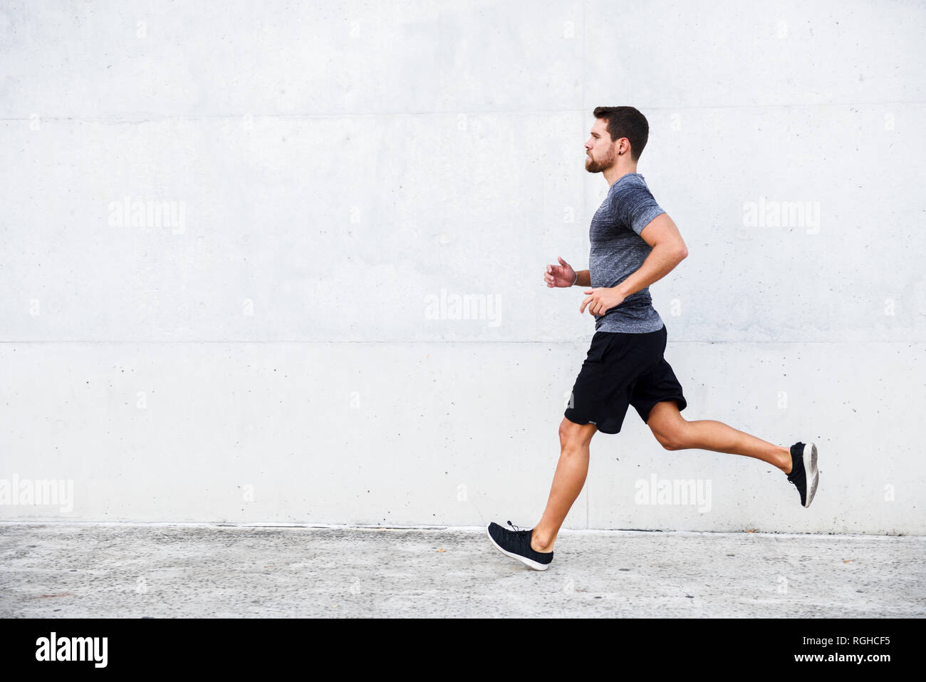 Exercise dynamic front hi-res stock photography and images - Alamy