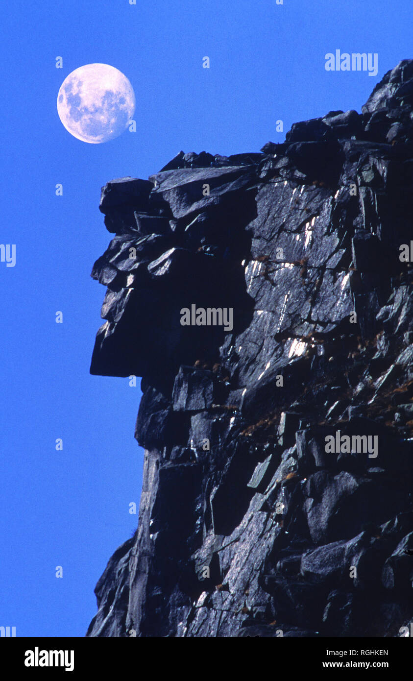 Old man of the mountain new hampshire hi-res stock photography and ...
