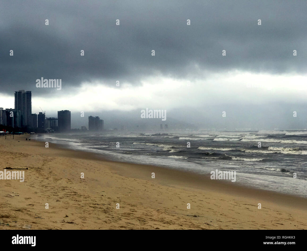Beautiful ocean blue lagoon and palm trees of Cambodia Stock Photo - Alamy