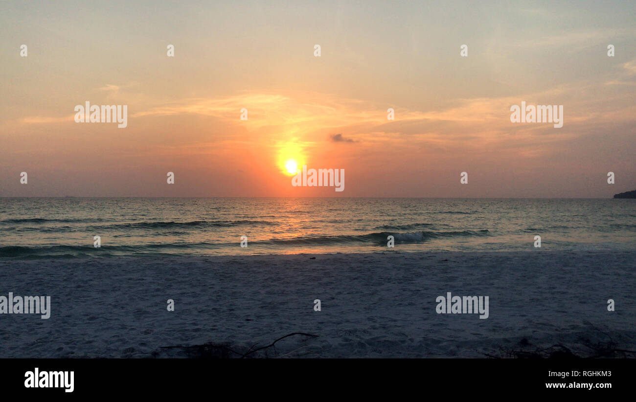 Beautiful ocean blue lagoon and palm trees of Cambodia Stock Photo - Alamy