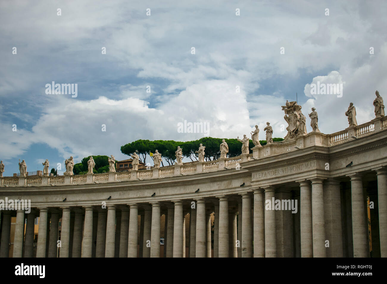 Bernini's Saints Statues atop of St. Peter's Square Colonnade, Vatican ...