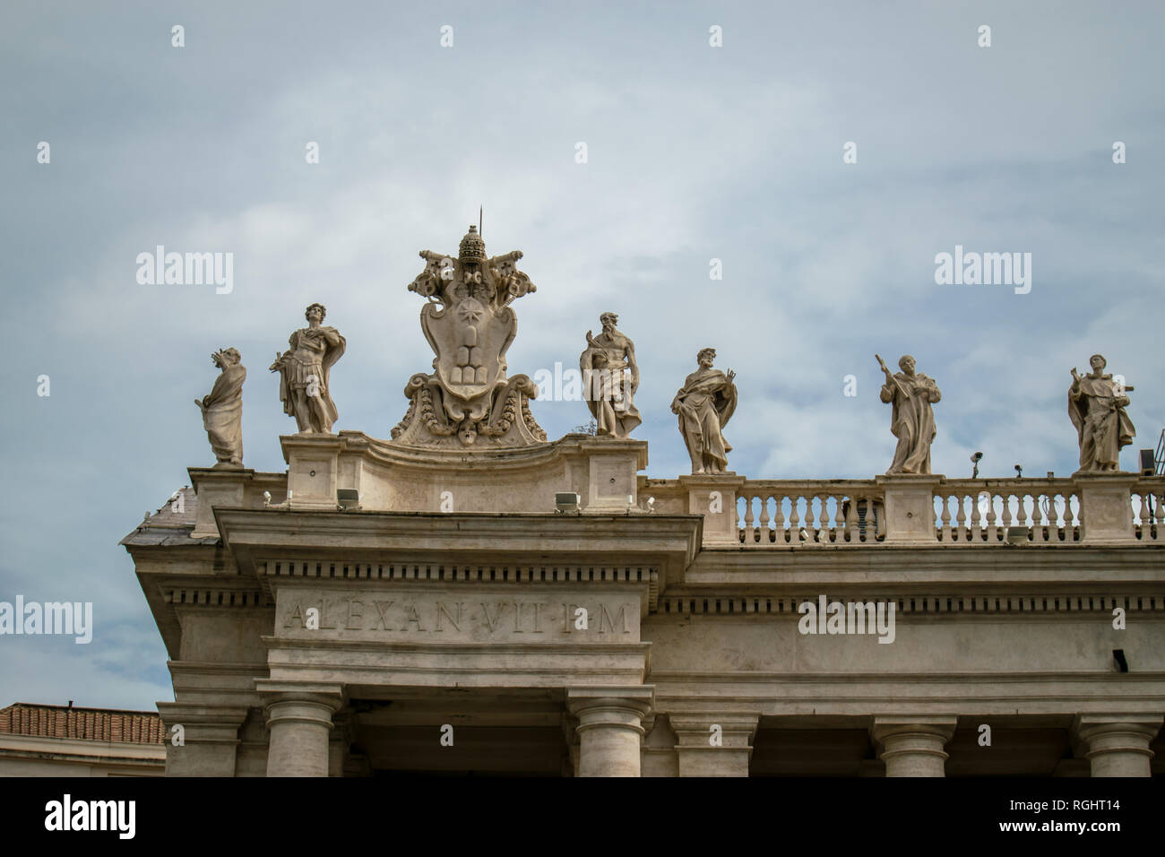 Bernini's Saints Statues atop of St. Peter's Square Colonnade, Vatican ...