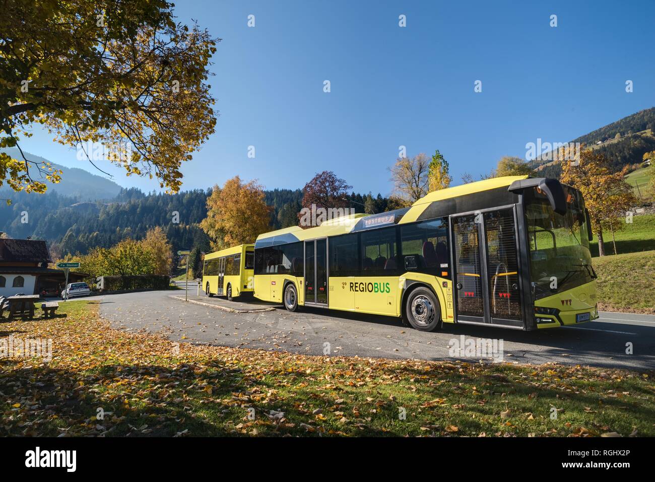 Lienz, Postbus, Solaris Buszug Stock Photo - Alamy