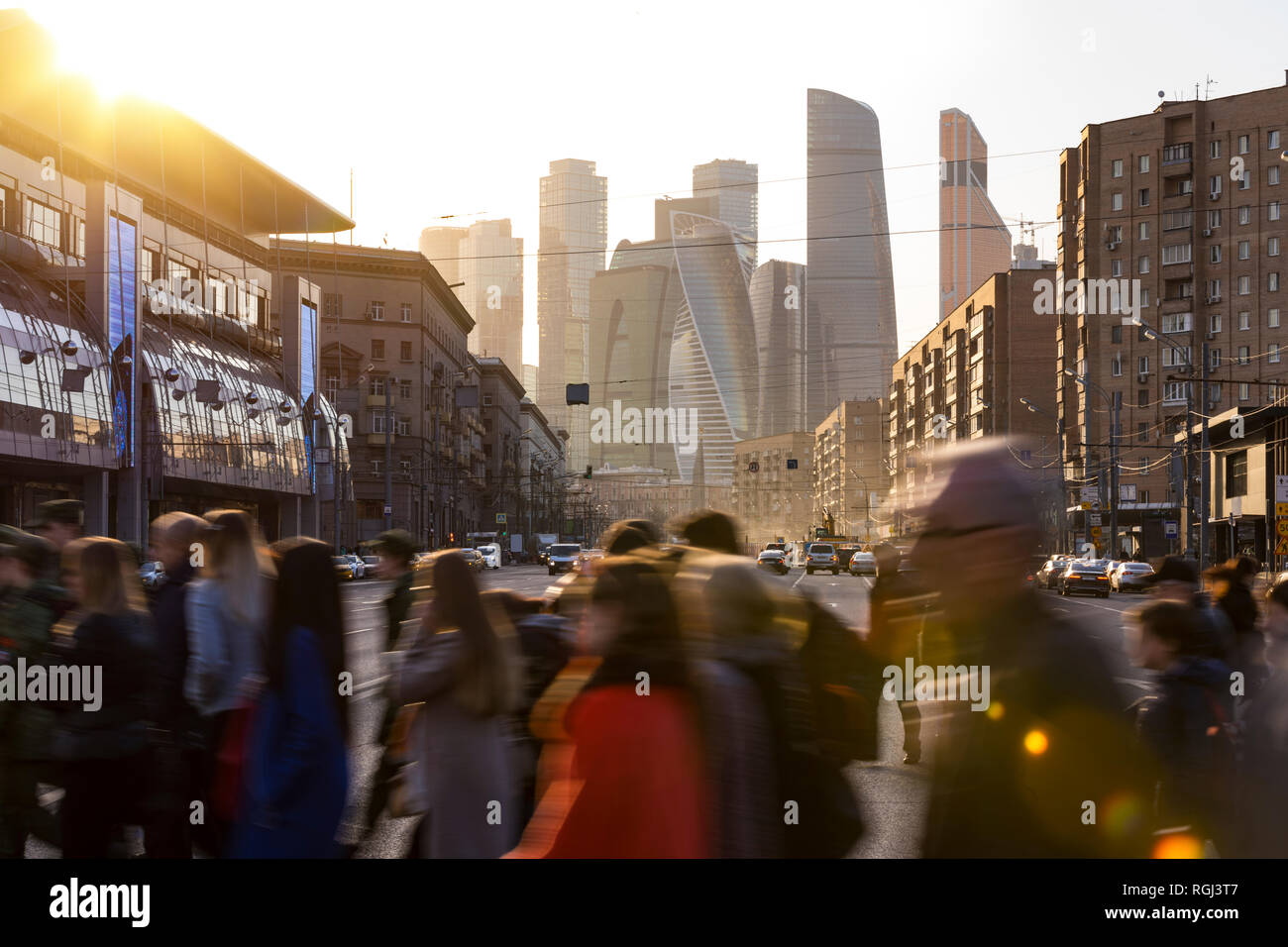 In a hurry at pedestrian crossing hi-res stock photography and images ...