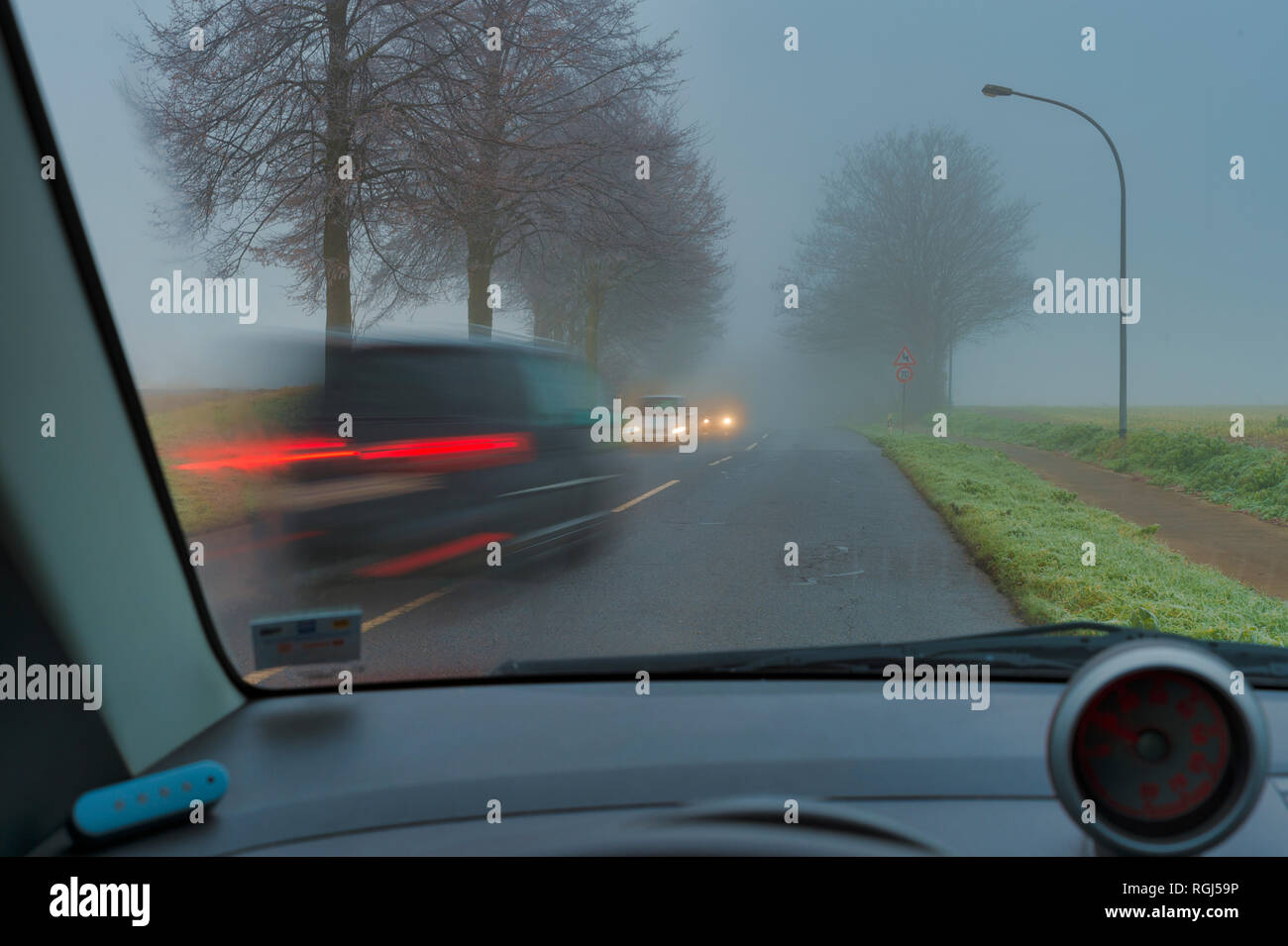 Car Fog Accident High Resolution Stock Photography and Images - Alamy