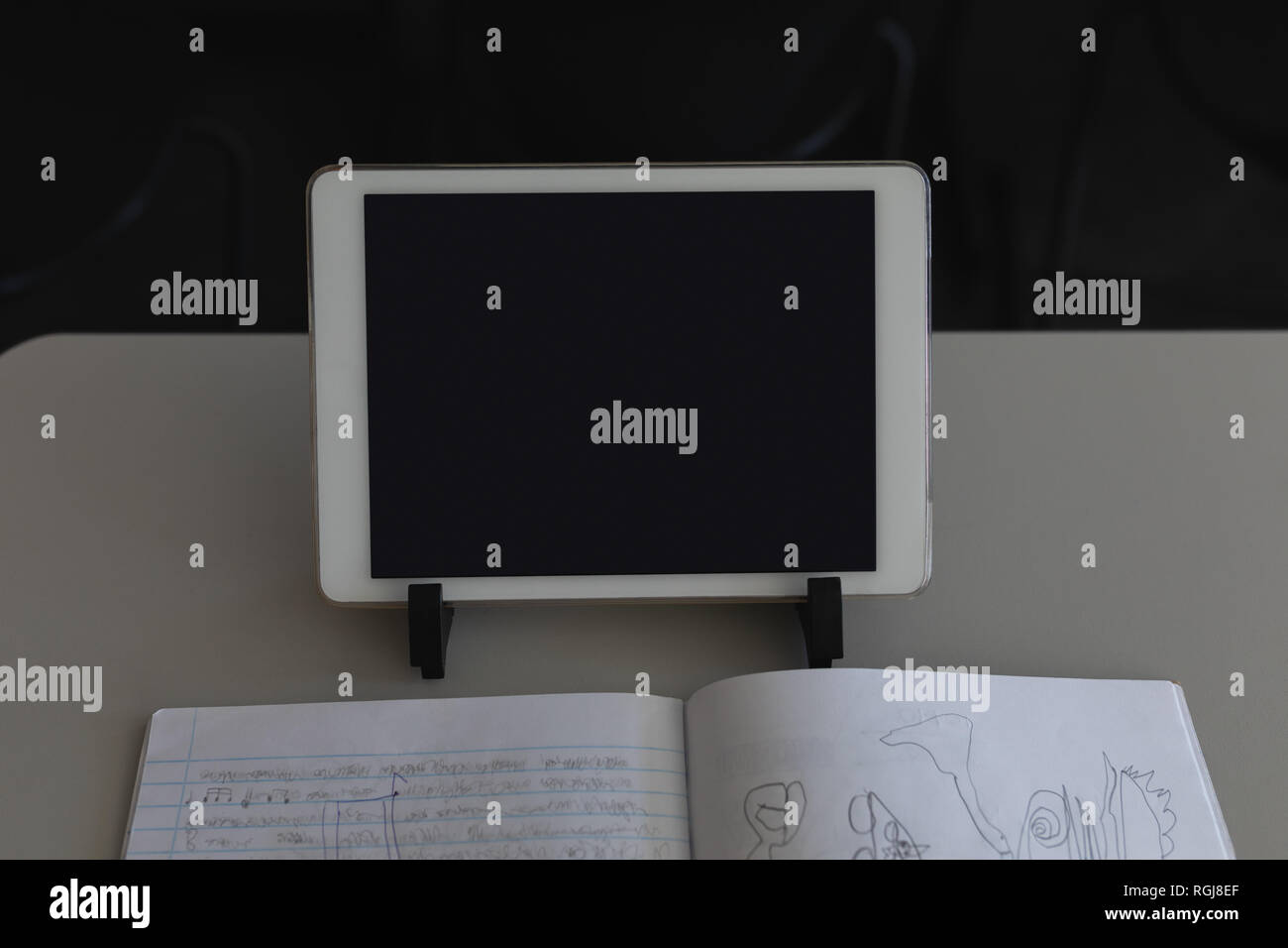 Digital technology in education hi-res stock photography and images - Alamy