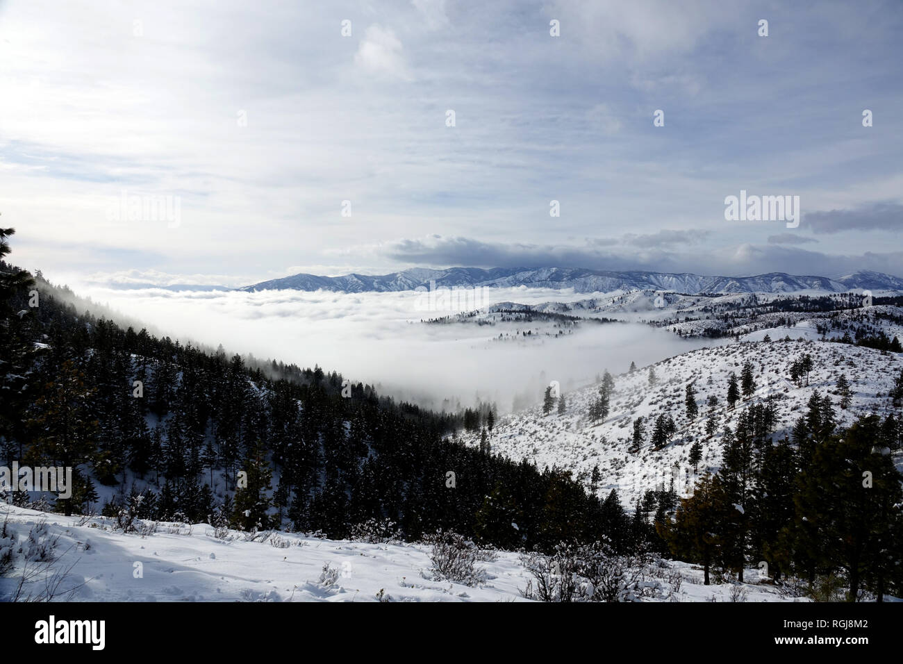 The upperparking lot at the Echo Ridge Nordic Ski Area offers visitors ...