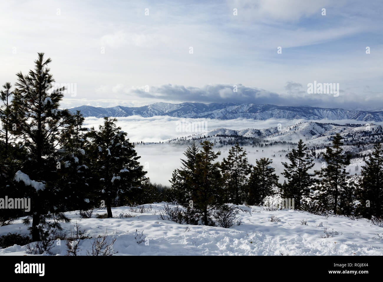The upperparking lot at the Echo Ridge Nordic Ski Area offers visitors ...
