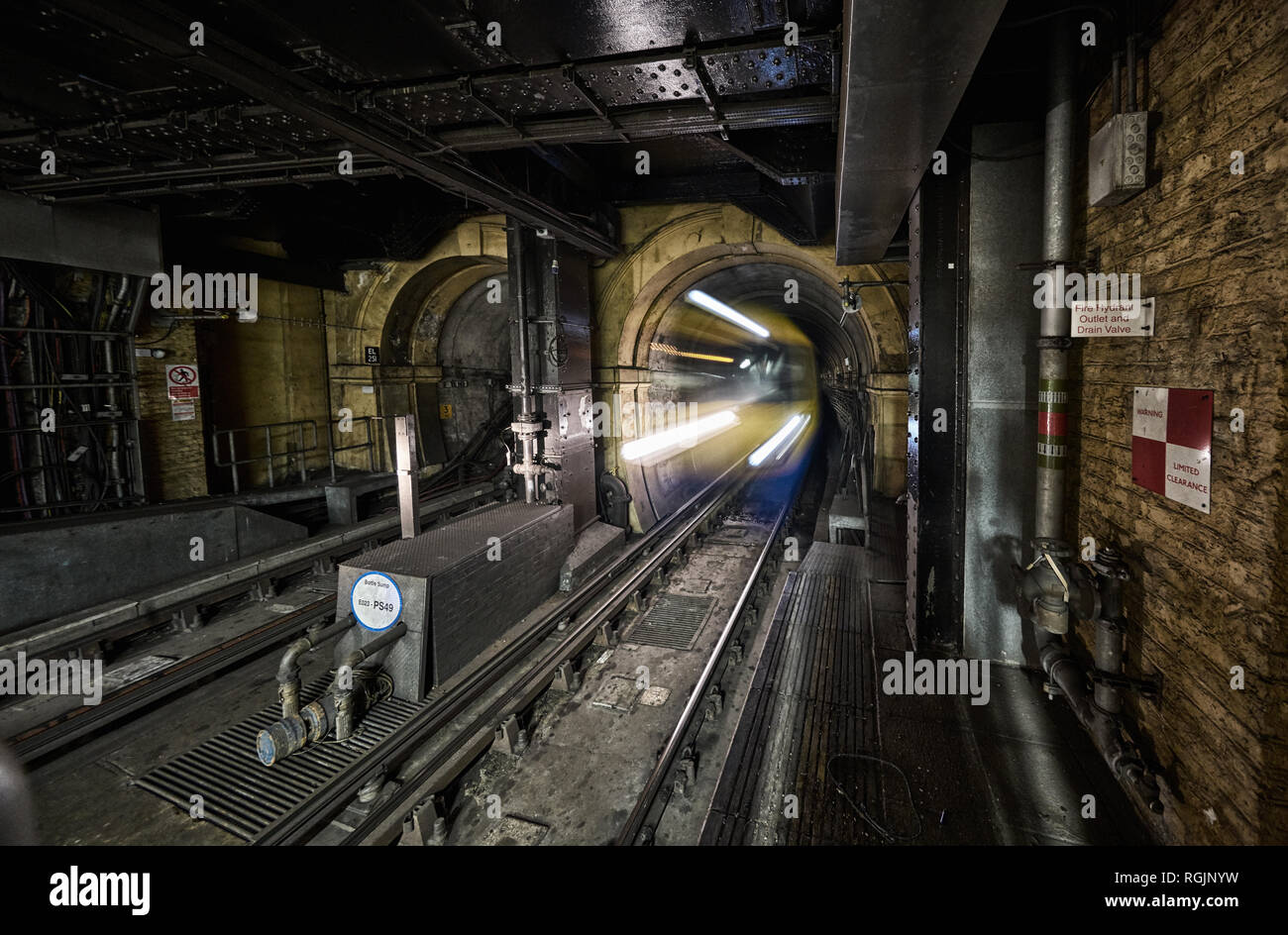 Wapping overground station hi-res stock photography and images - Alamy
