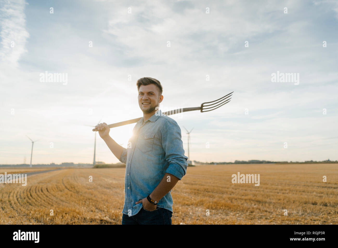Pitch fork hi-res stock photography and images - Alamy