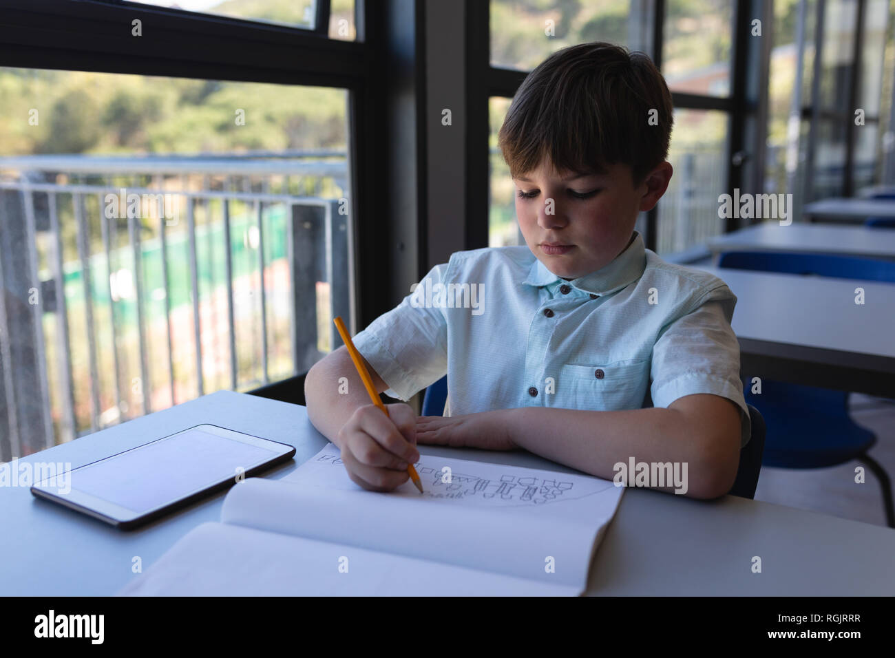 Child desk drawing hi-res stock photography and images - Alamy