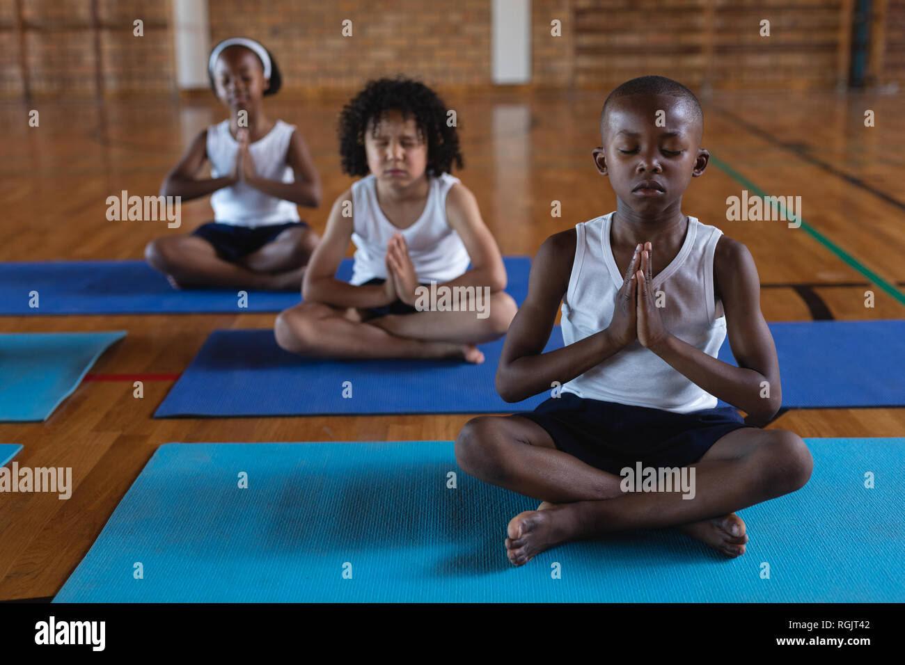 Children diverse school uniform hi-res stock photography and images - Alamy