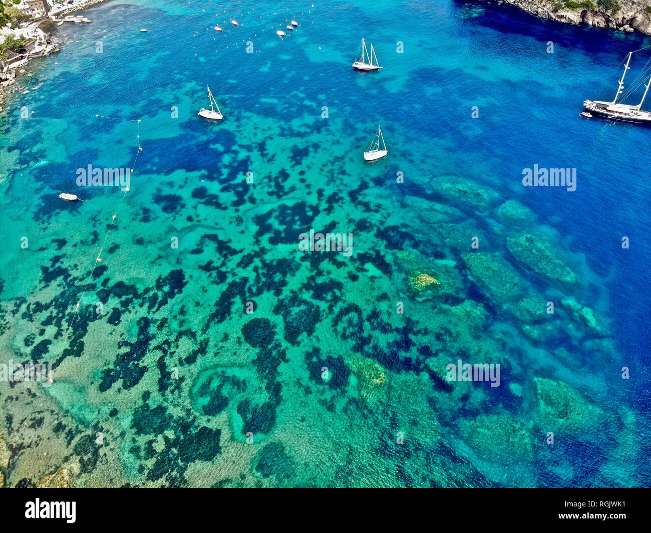 Drone of ocean hi-res stock photography and images - Alamy