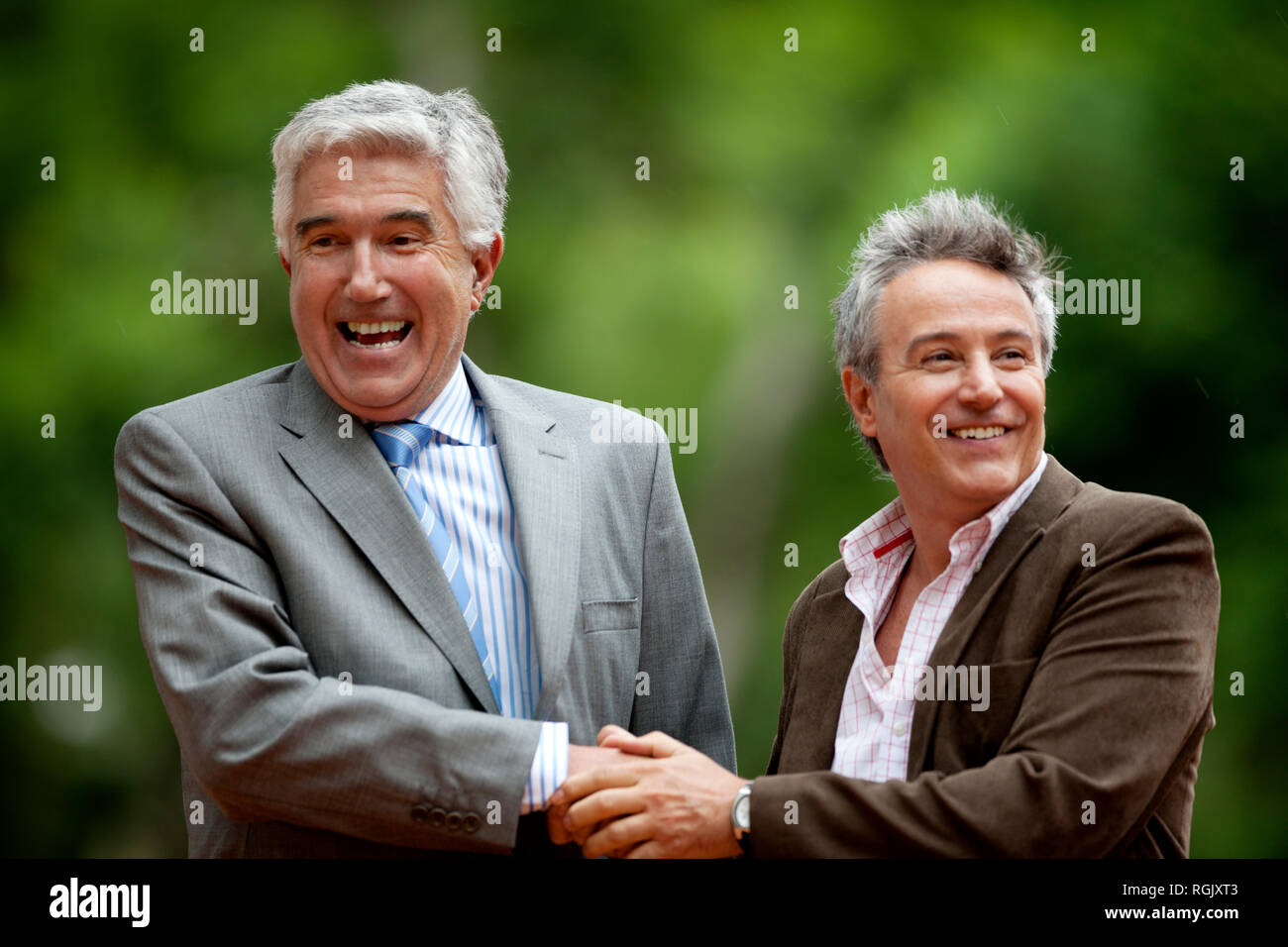 Business shaking hands depth of field hi-res stock photography and ...