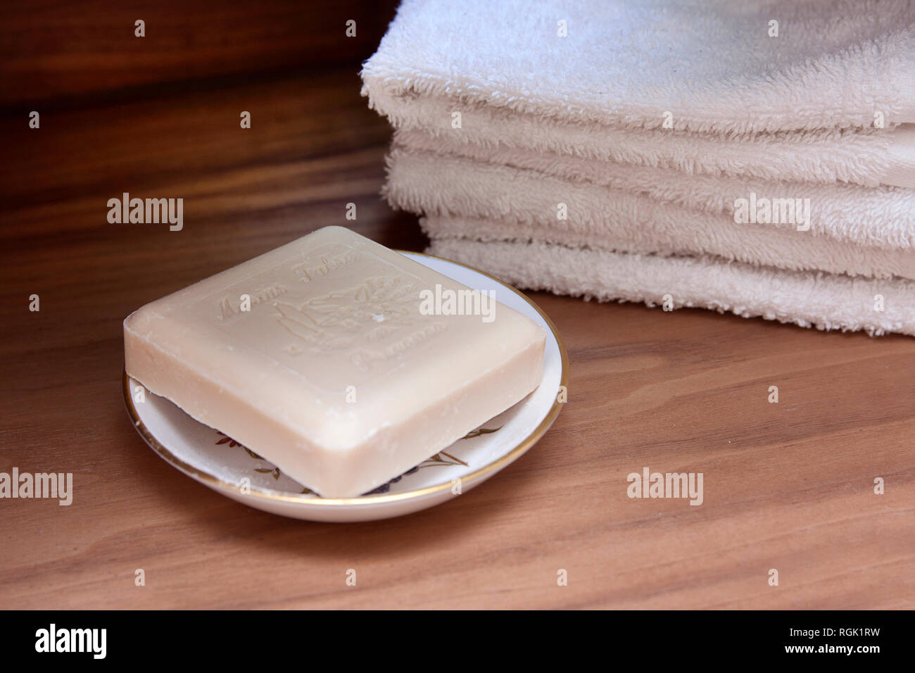 bar of white soap and washcloths Stock Photo - Alamy