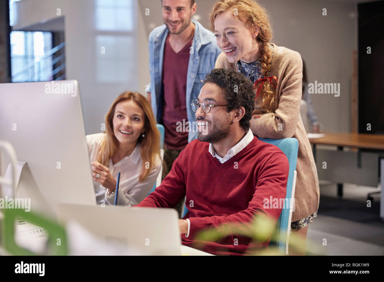 Looking over shoulder at man hi-res stock photography and images - Alamy