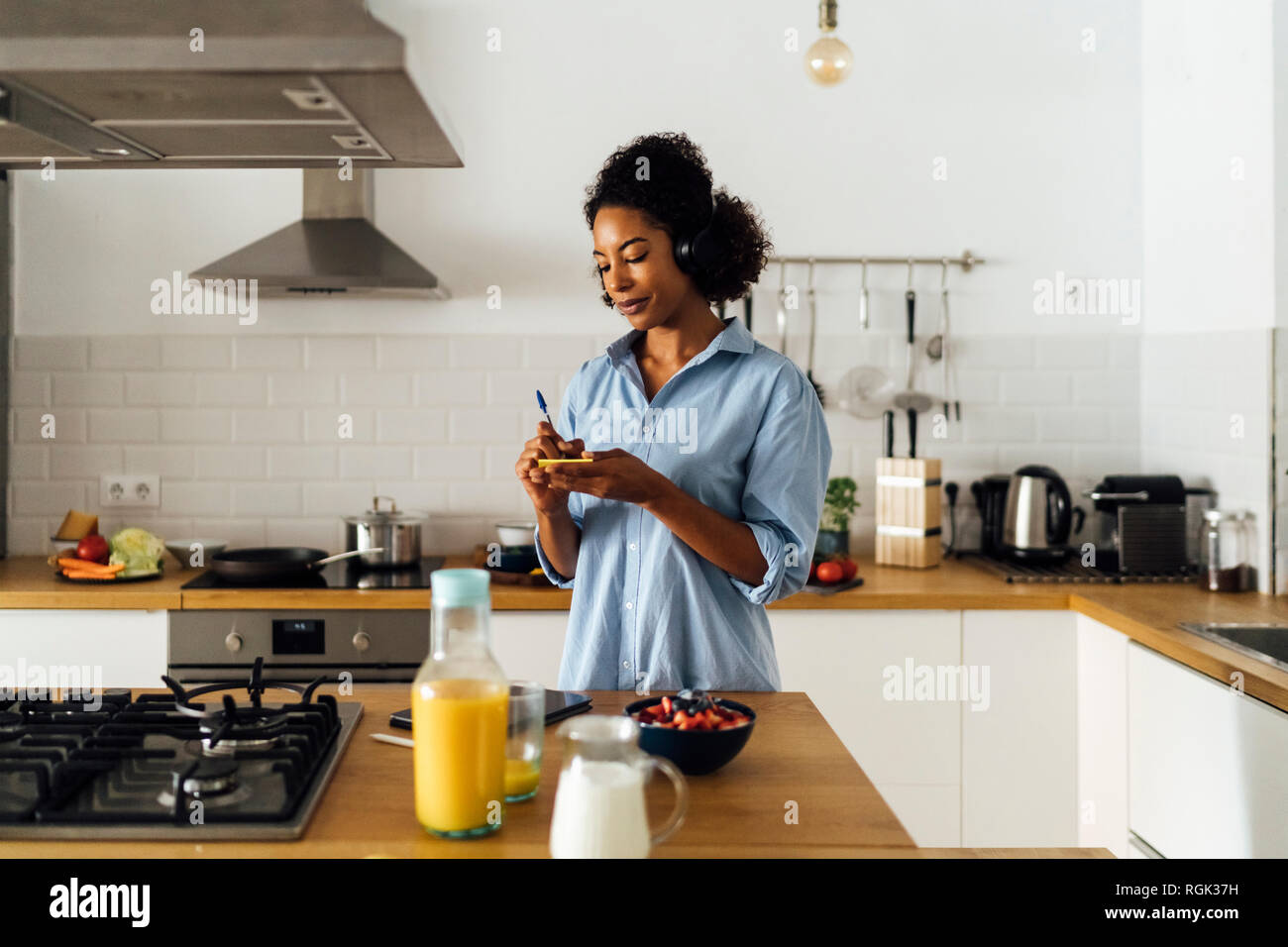Kitchen writing hi-res stock photography and images - Alamy