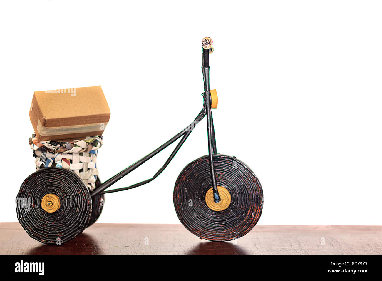 Bicycle with carton. Bicycle Delivery Service concept Stock Photo - Alamy