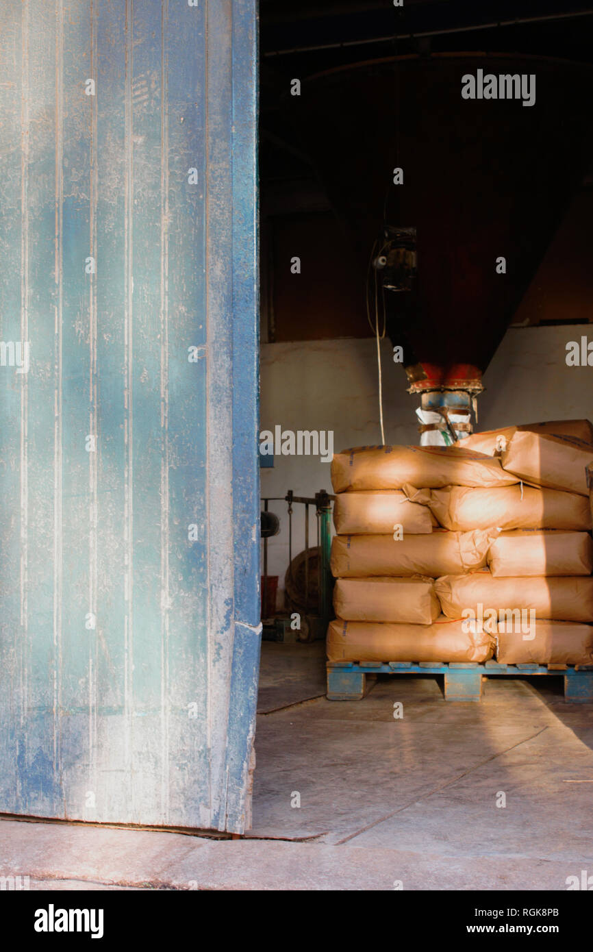 Sacks of flour hi-res stock photography and images - Alamy