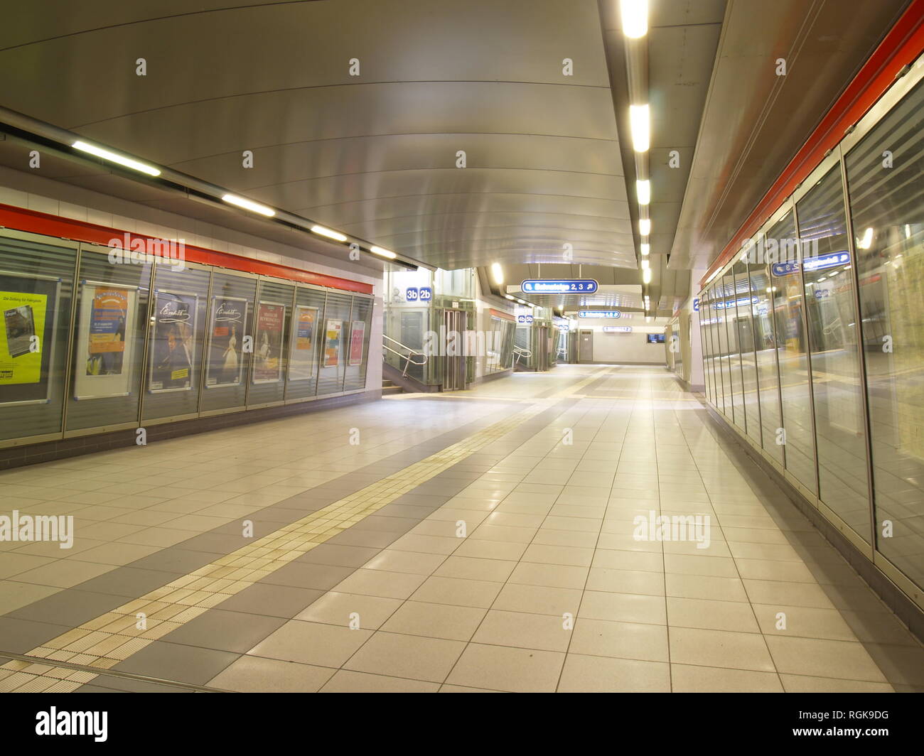 ÖBB Personenverkehr - Graz Hauptbahnhof Stock Photo - Alamy
