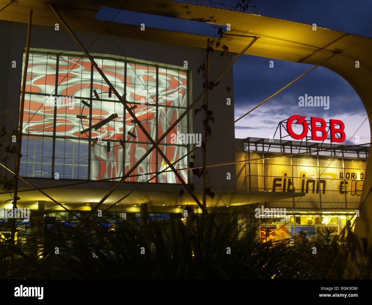 ÖBB Personenverkehr - Graz Hauptbahnhof Stock Photo - Alamy