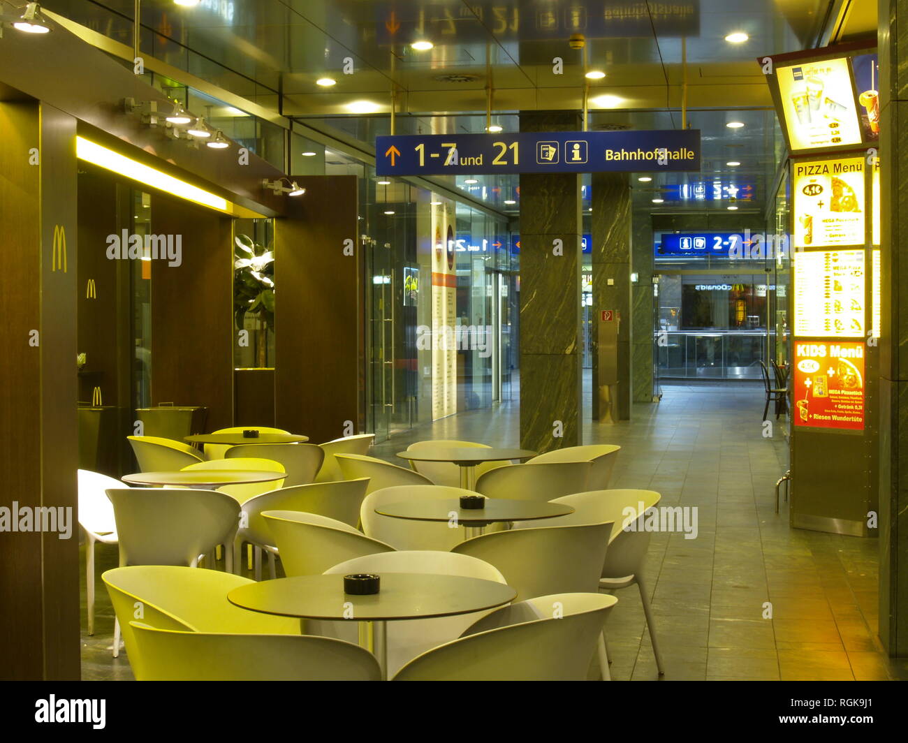 ÖBB Personenverkehr - Graz Hauptbahnhof Stock Photo - Alamy
