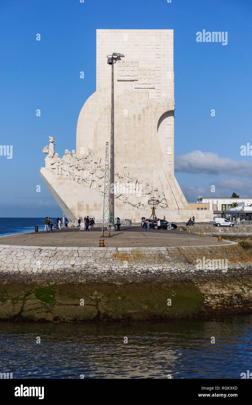 Monument to the Discoveries (Padrão dos Descobrimentos monument) in ...